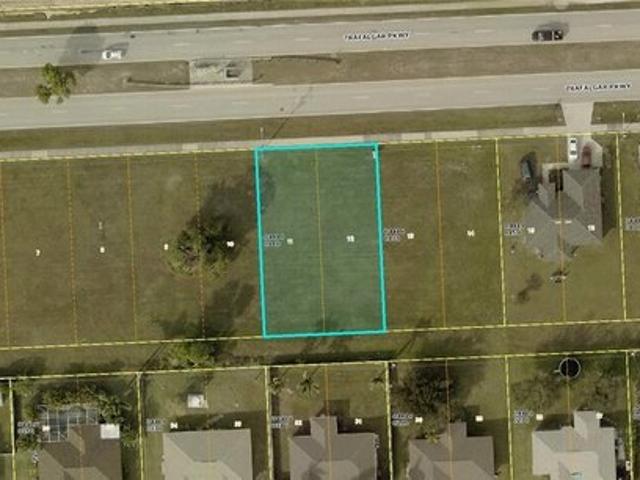 918 SW Trafalgar Pkwy, Cape Coral, FL 33991