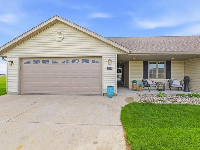 918 Partridge Ln, Lomira, WI 53048