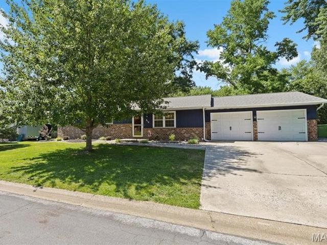 918 Wheatridge Dr, Troy, IL 62294