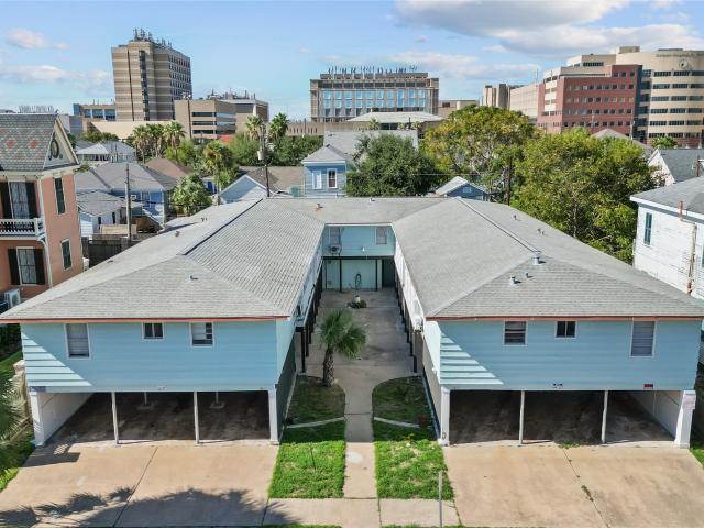 918 Winnie Street 100