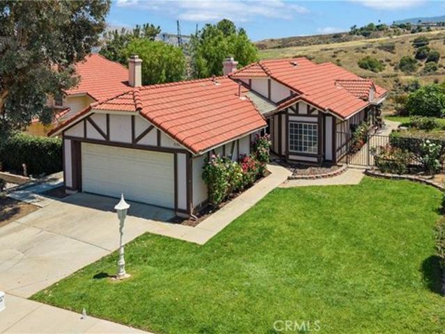 9195 Stone Canyon Rd, Corona, CA 92883