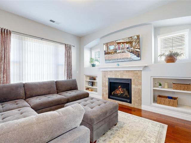 9198 Ridgegate Parkway