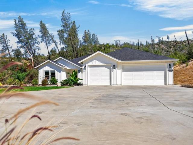 9199 Laurel Glen Dr, Redding, CA 96001