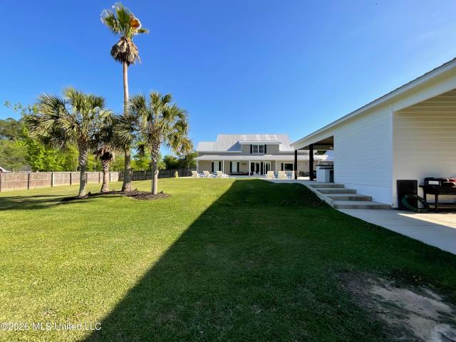 9190 Pinecrest Drive
