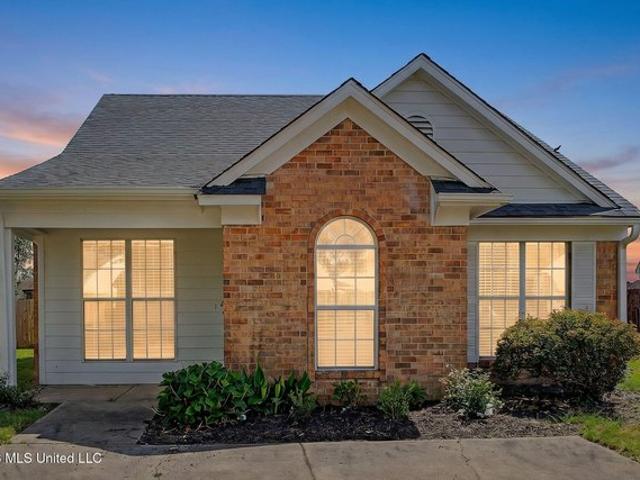9193 S Kaitlyn Dr, Walls, MS 38680