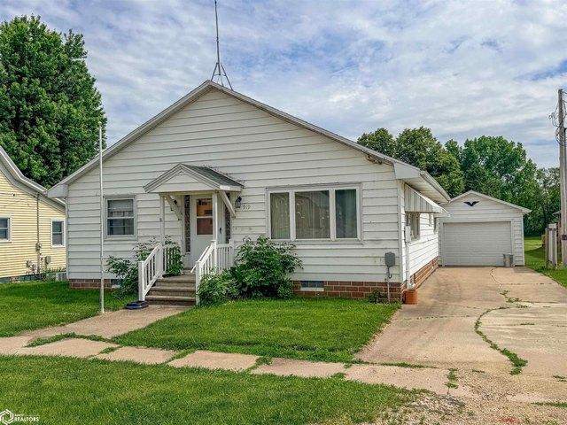 919 3rd St, Dumont, IA 50625