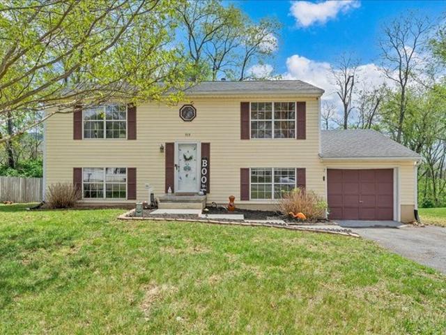 919 Bolejack Blvd, Roanoke, VA 24019