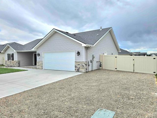 919 Gem Ave