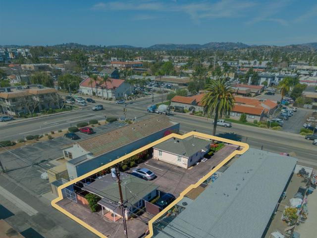 919 E Grand Avenue