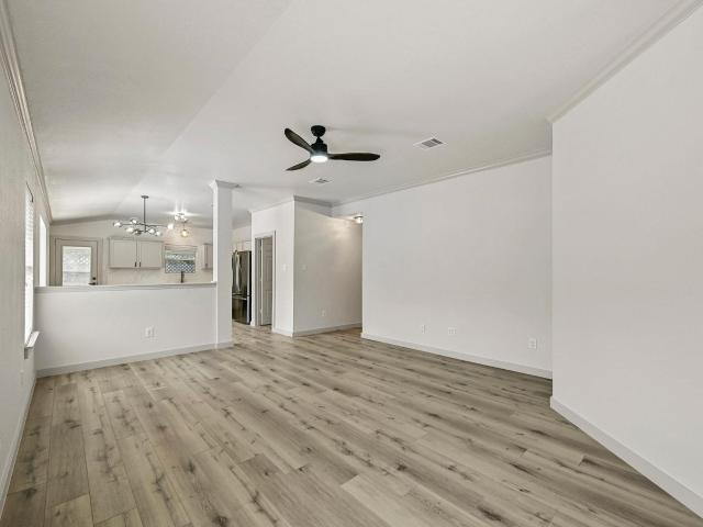 919 Flanagan Dr