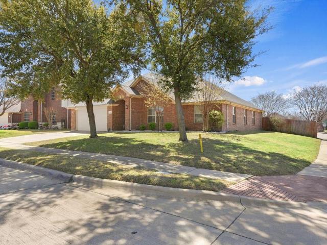 919 Fleetwood Cove Dr, Grand Prairie, TX 75052 | MLS #21214
