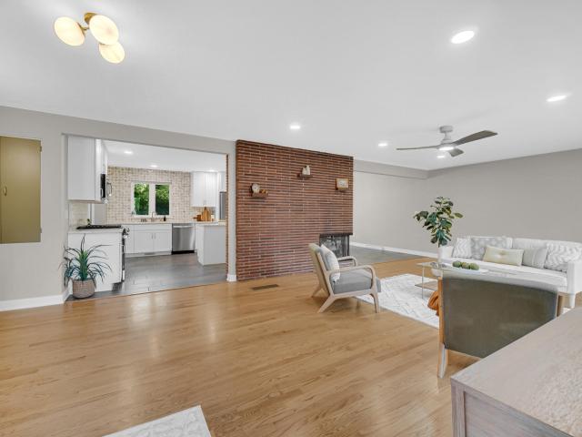 919 Frances Place