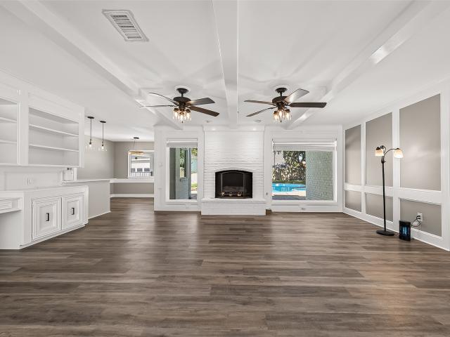 919 Longview Drive