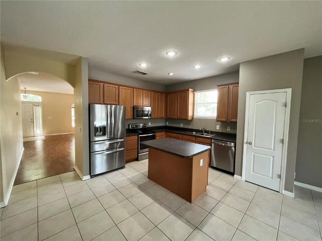 919 Magnolia Blossom Ct, Apopka, FL 32712 | MLS #O6393 | Compass