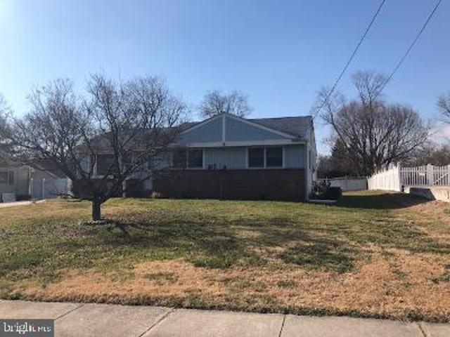 919 Mantua Boulevard