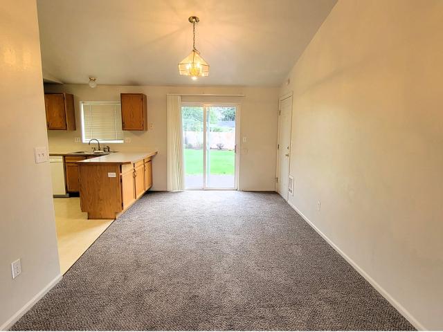 919 S 37TH PL