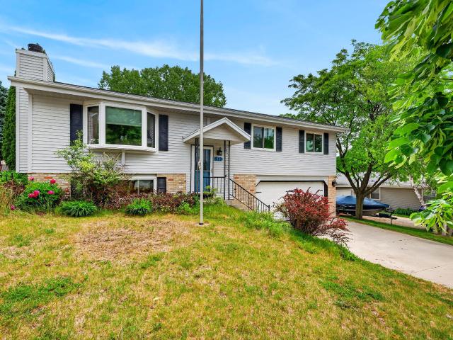 919 Squire Ln