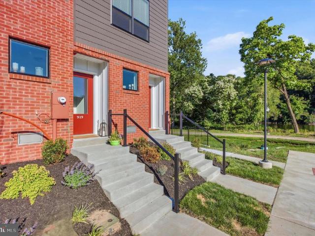 919 Riverplace Drive