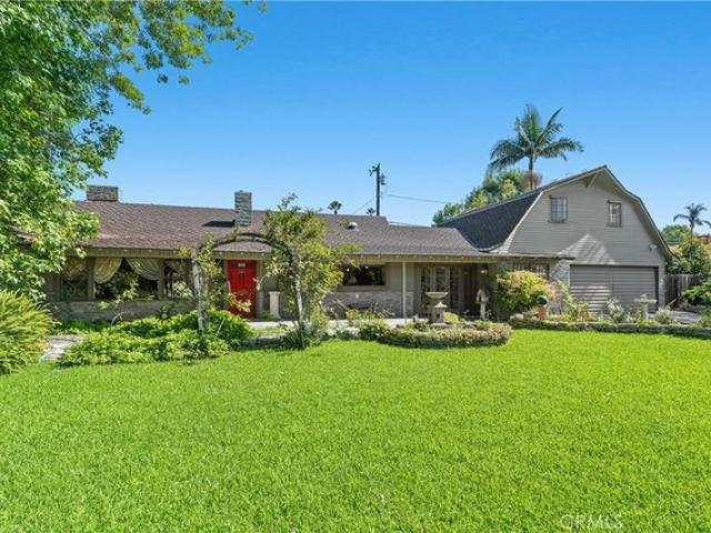 919 W Sharon Rd, Santa Ana, CA 92706