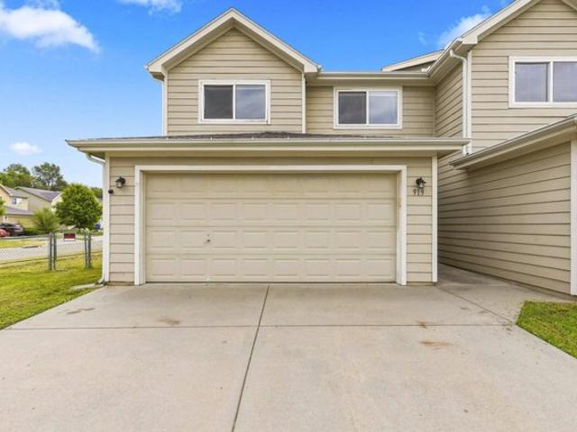 919 Whitetail Ct, Junction City, KS 66441