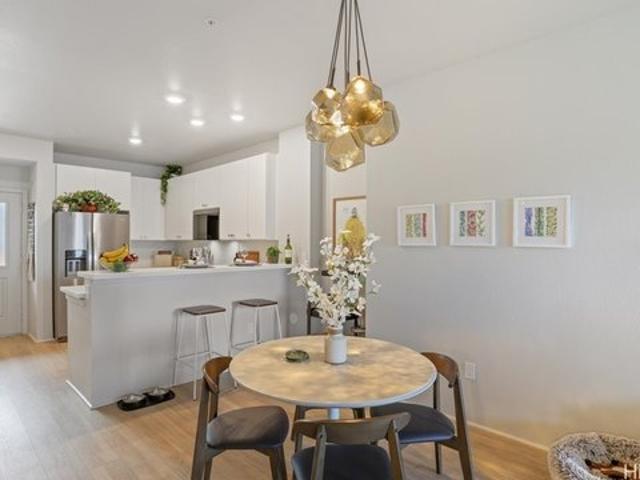 91 4099 Hikuono St Unit 805, Kapolei, HI 96707