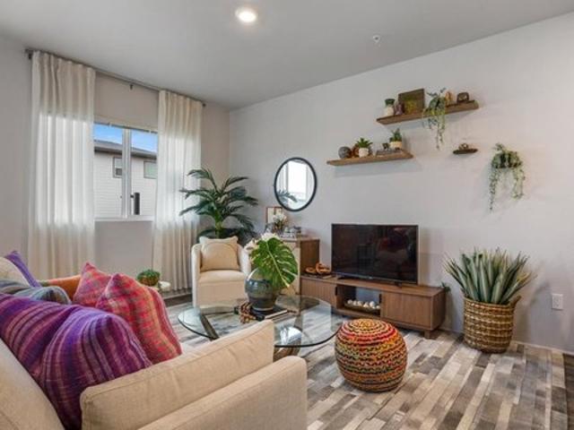 91 4099 Hikuono St Unit 1113, Kapolei, HI 96707
