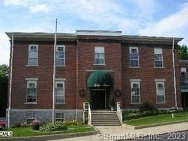 91 4th St #22, Ansonia, CT 06401