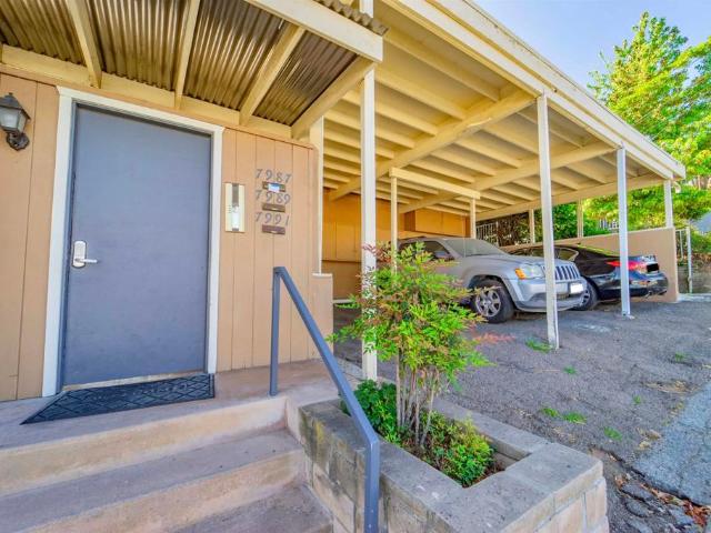 91 7987 Normal Ave