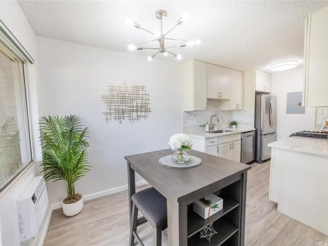 91 1170 Puamaeole St Apt 9R, Ewa Beach, HI 96706