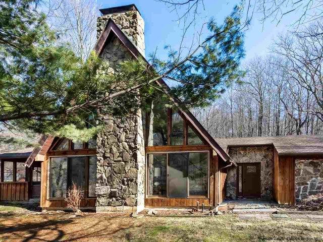 91 W Corbett Rd, Montgomery, NY 12549