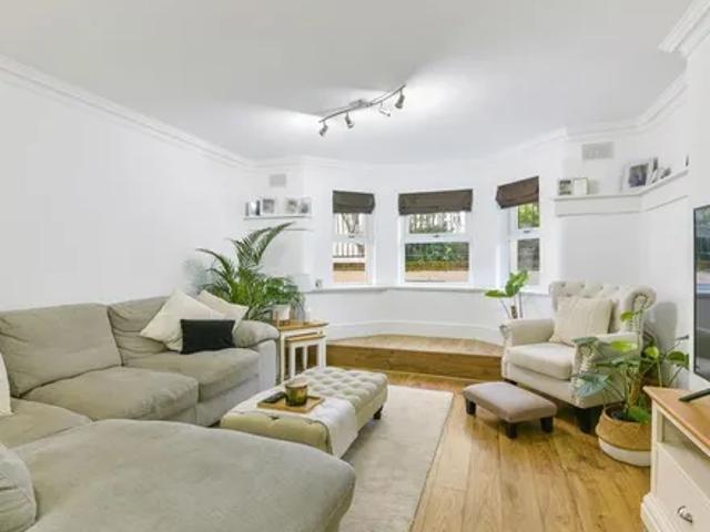 91 Worple Road, London, SW19 4JG, United Kingdom | 2 bed apartment for rent #138849652 | Rentberry