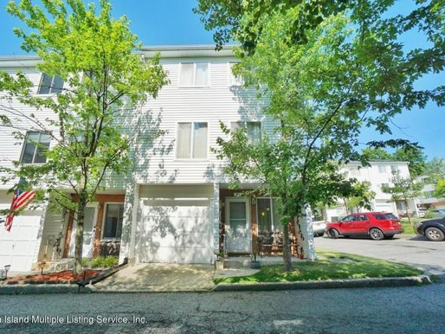 91 Aspen Knolls Way, Staten Island, NY 10312