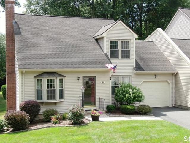 91 Carriage House Unit 91, Enfield, CT 06082