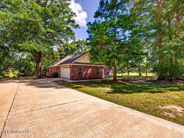 91 Cedar Wood Drive