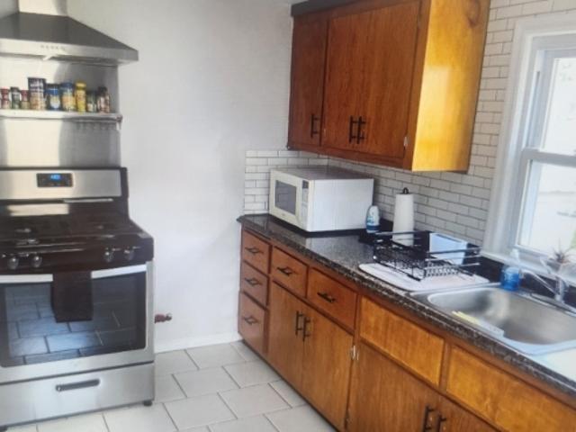 91 Charles St, Unit 2, Belleville, NJ 07109 | MLS #4018 | Compass
