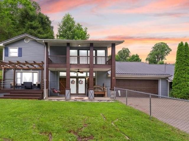 91 Circle Dr, Whitesburg, KY 41858