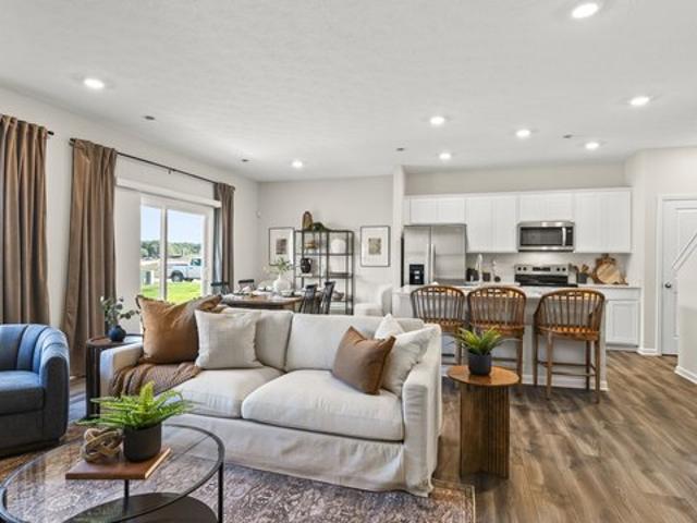 91 Cypress Hill Dr, Defiance, OH 43512