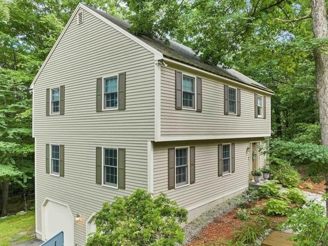 91 Deacon Ln, Hollis, NH 03049