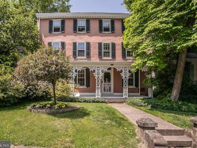 91 E State St #1, Doylestown, PA 18901