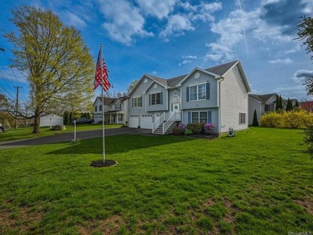 91 Earle Ave, Watertown, CT 06779
