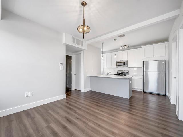 91 East 21St St # 4