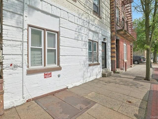 91 Ferris Ave, White Plains, NY 10603