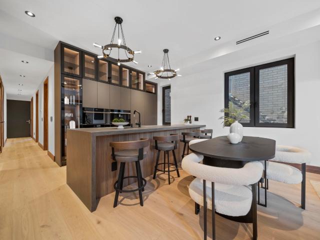 91 Hancock Ave