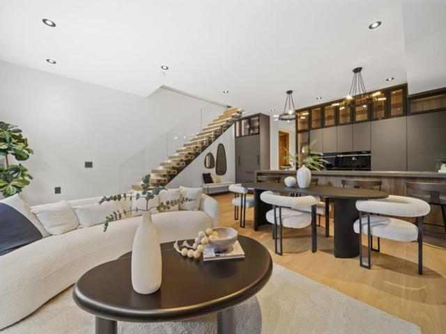 91 Hancock Ave, Jersey City, NJ 07307