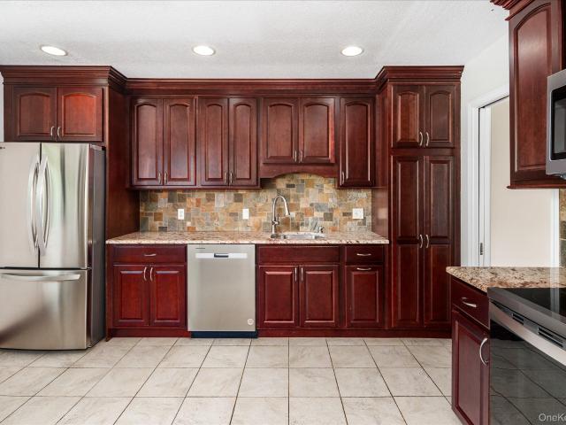 91 Heritage Hills D