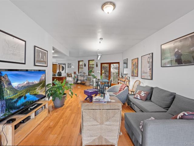 91 Hudson Avenue