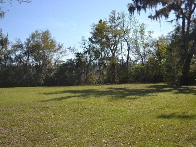 91 Laurel Grove Rd, Brunswick, GA 31523