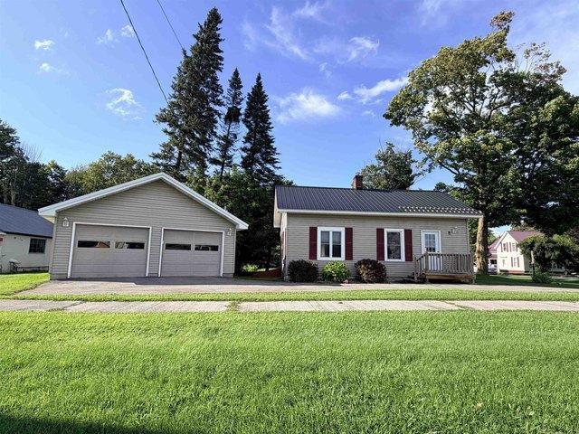 91 Lincoln Ave, Waddington, NY 13694