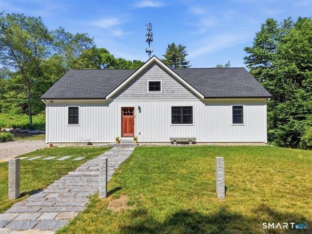 91 Minor Ln, Waterford, CT 06385