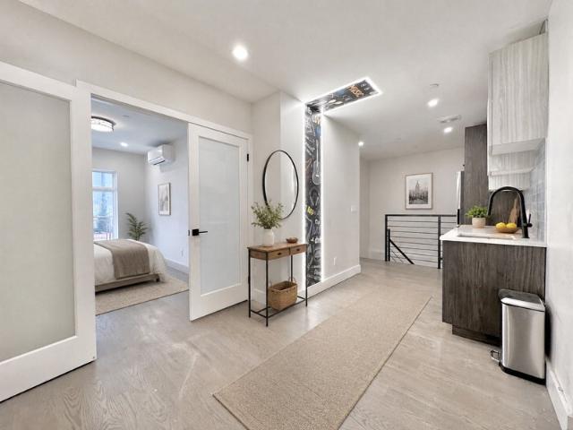 9/1 Move In Rooms w/ Backyard + Private Bath